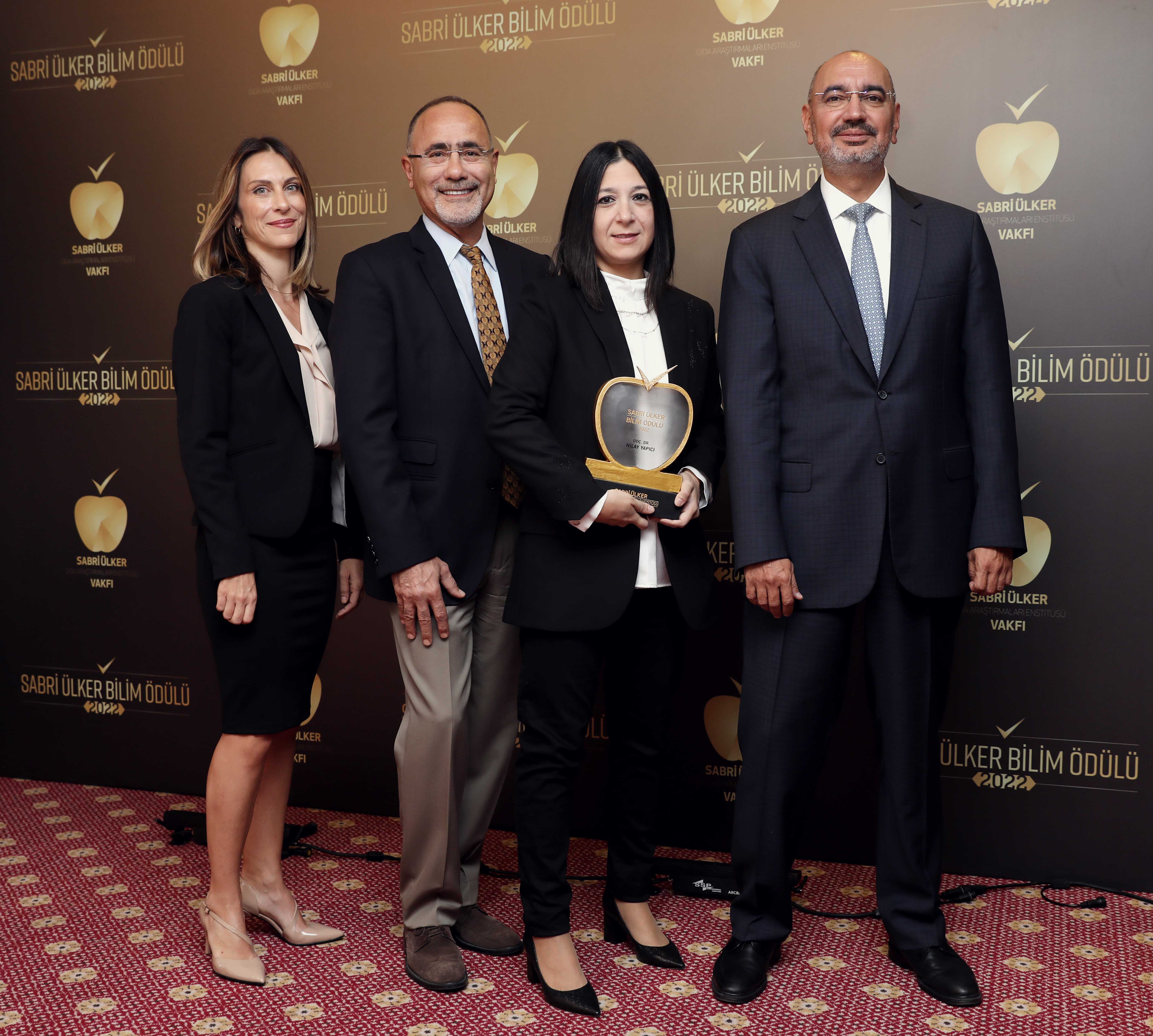 Sabri Ülker Vakfı'ndan obezite ile mücadeleye ödüllü destek